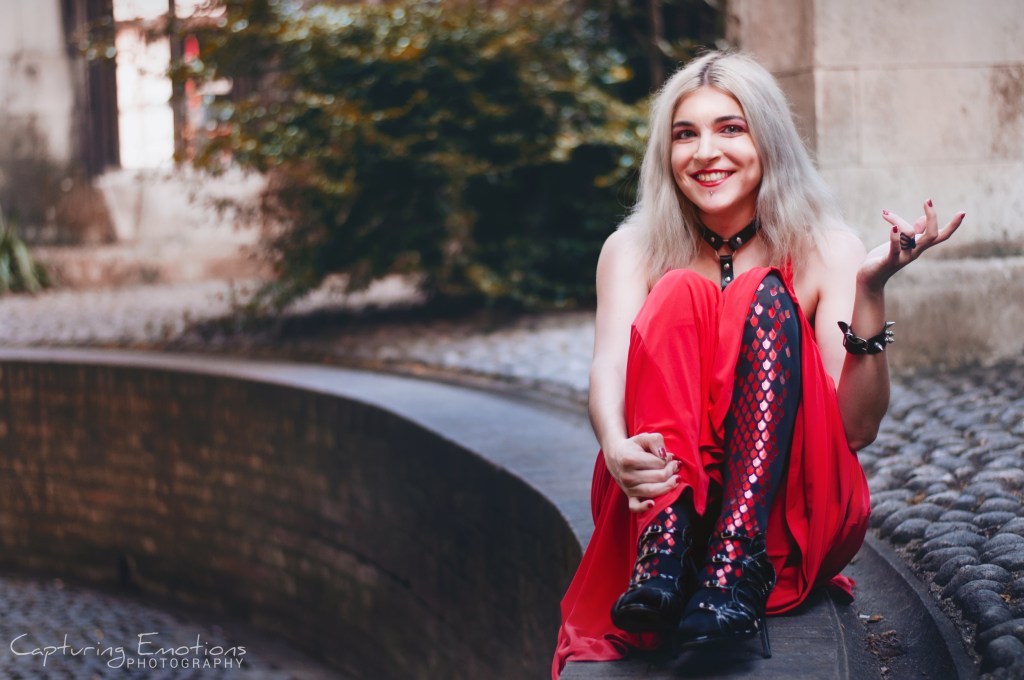 Those Red Lips – Ophelia Autumn